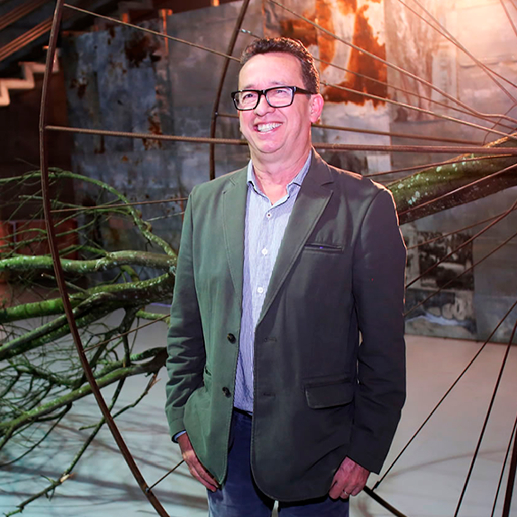 Escultores Colombianos - Más Arte Más Ciudad